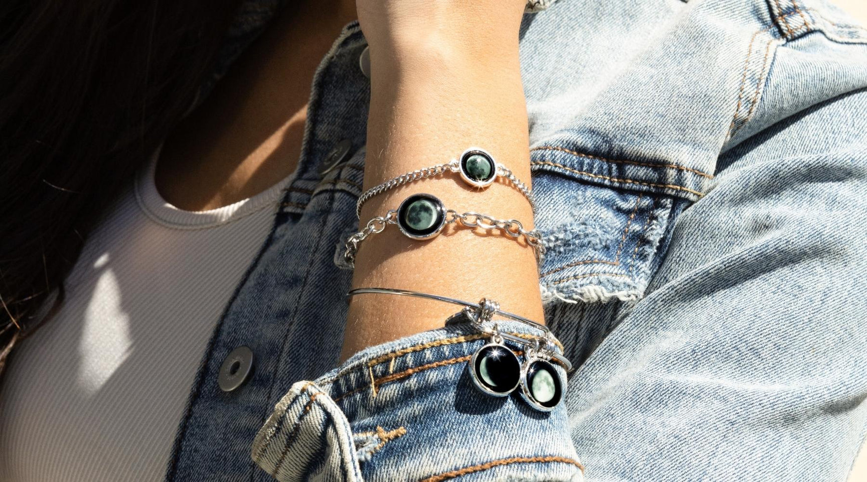 How to Stack Bracelets in 5 Easy Steps - The Definitive Guide to Rocki ...