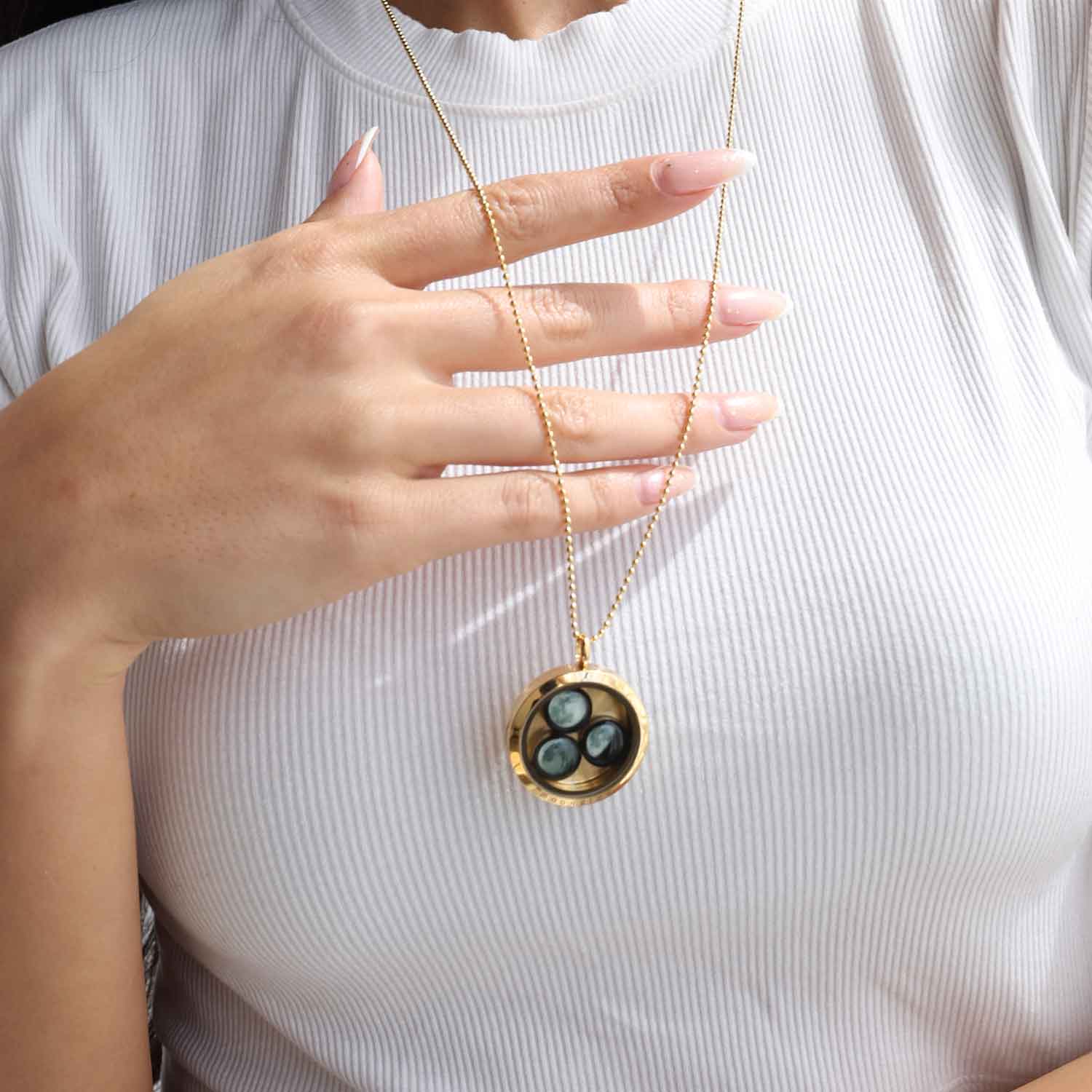 Family Locket in Gold | Personalized Moon Jewelry Gift | Moonglow Jewelry